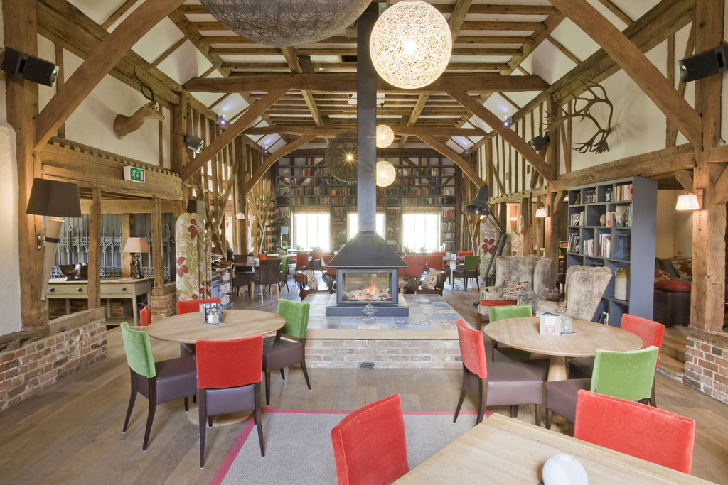 The Red Barn, Tandridge Lane, Lingfield, Surrey, RH7 6LL