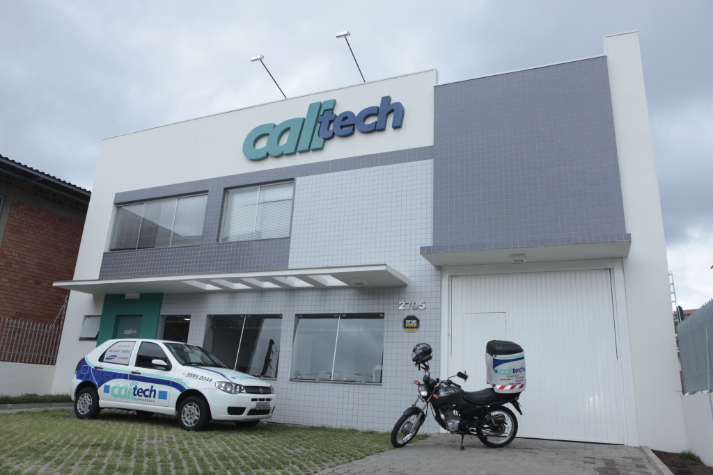 CALL TECH COMÉRCIO E SERVIÇOS LTDA. AV. PEDRO ADAMS FILHO, 2705, Novo ...