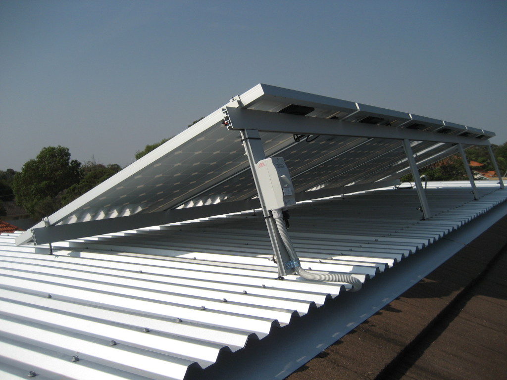 Akora Solar & Electrical Services Factory 19 35-41 Westpool Drive ...