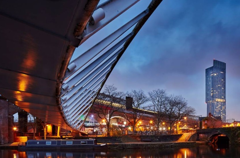 Men Media Ltd: Manchester Evening Newspaper in 164 Deansgate ...