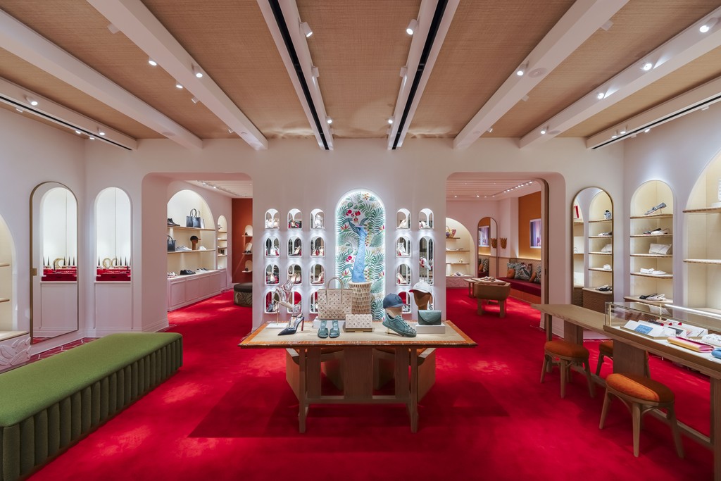 Christian Louboutin Sydney Westfield 188 Pitt Street, Shop 4038, Sydney ...