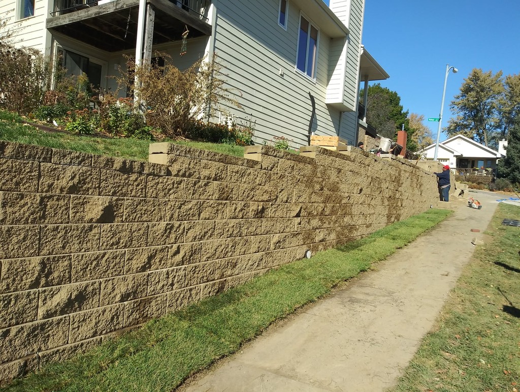 Deluxe Landscape Design LLC 8315 North 30th Street Suite #103, Omaha ...